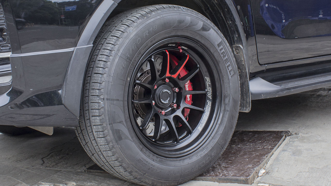 Toyota Fortuner Lenso Venom 5 | Auto Plus Pirelli Indonesia