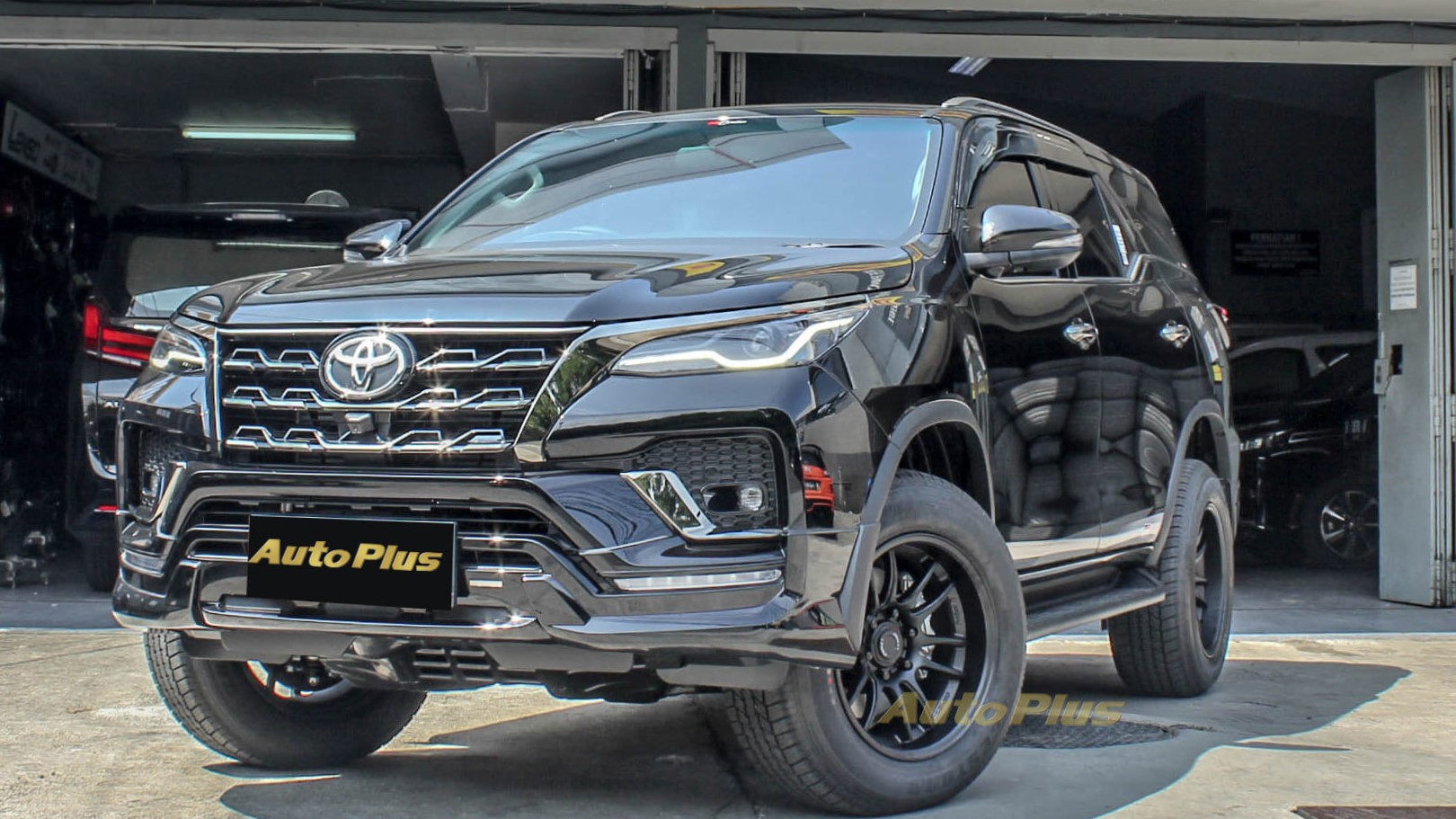 Velg Lenso Project D Spec S - TDS : Pilihan Gagah untuk Toyota Fortuner ...